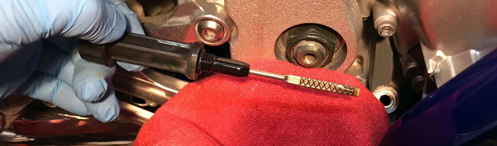 CHECK MOTORCYCLE OIL USING A DIPSTICK | HOME