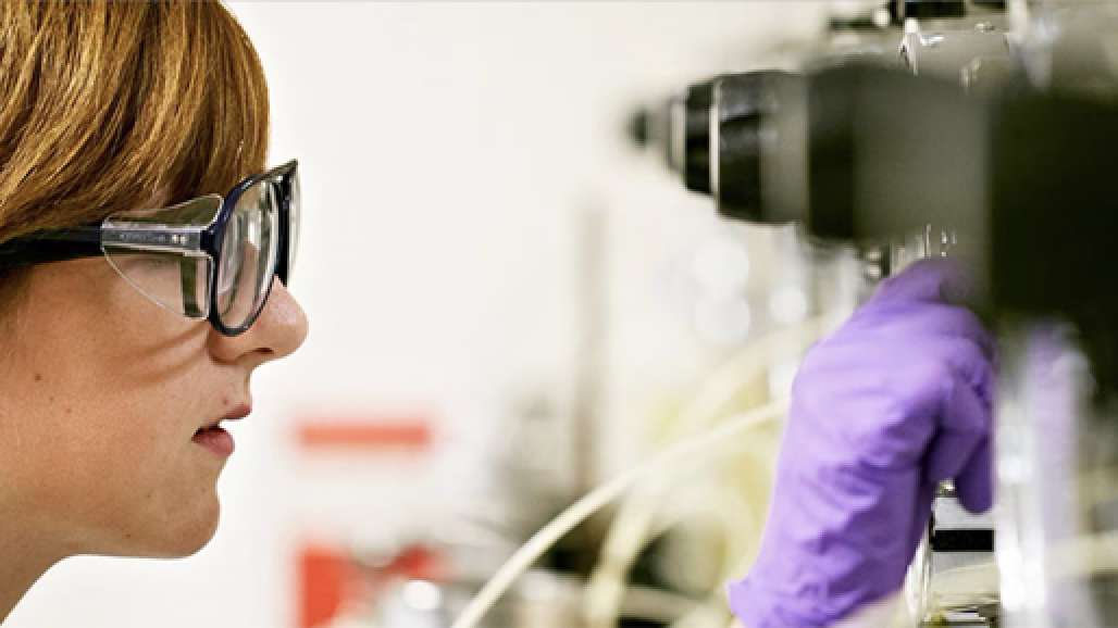 Slow-speed engines | Home