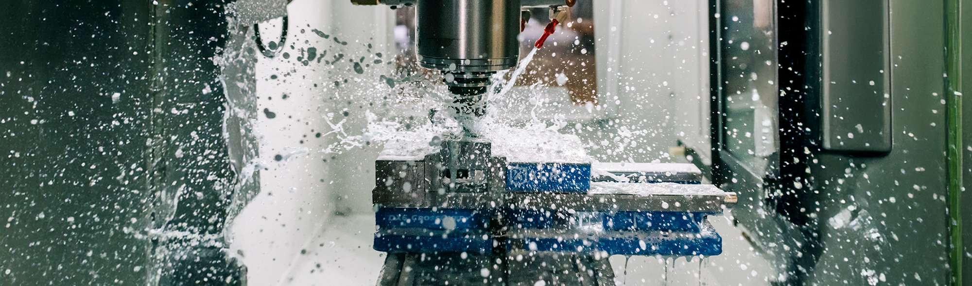 Castrol Alusol: High-Performance Soluble Cutting Fluid | Castrol India