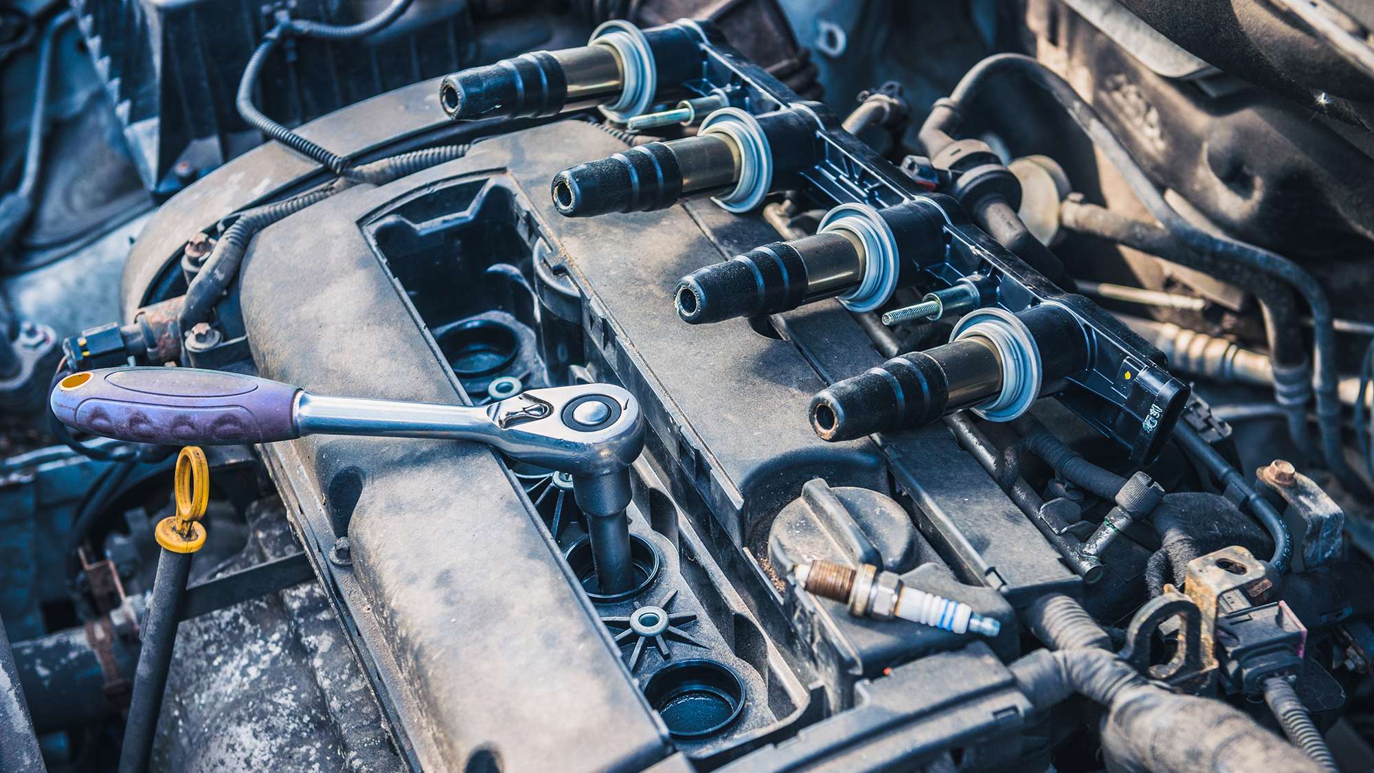 How to Check & Test Spark Plugs | Castrol® USA