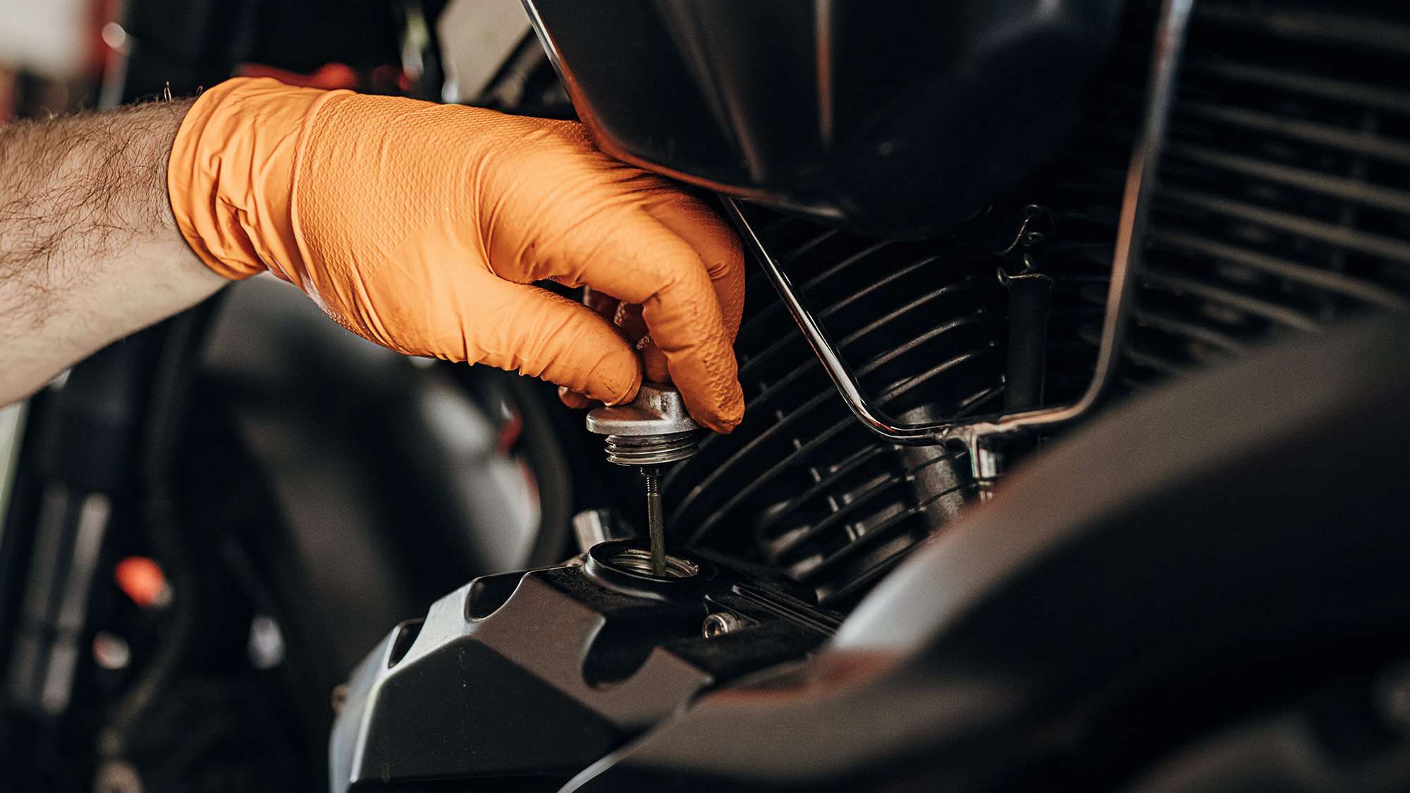 How to Change Motorcycle Transmission Oil | Castrol® USA