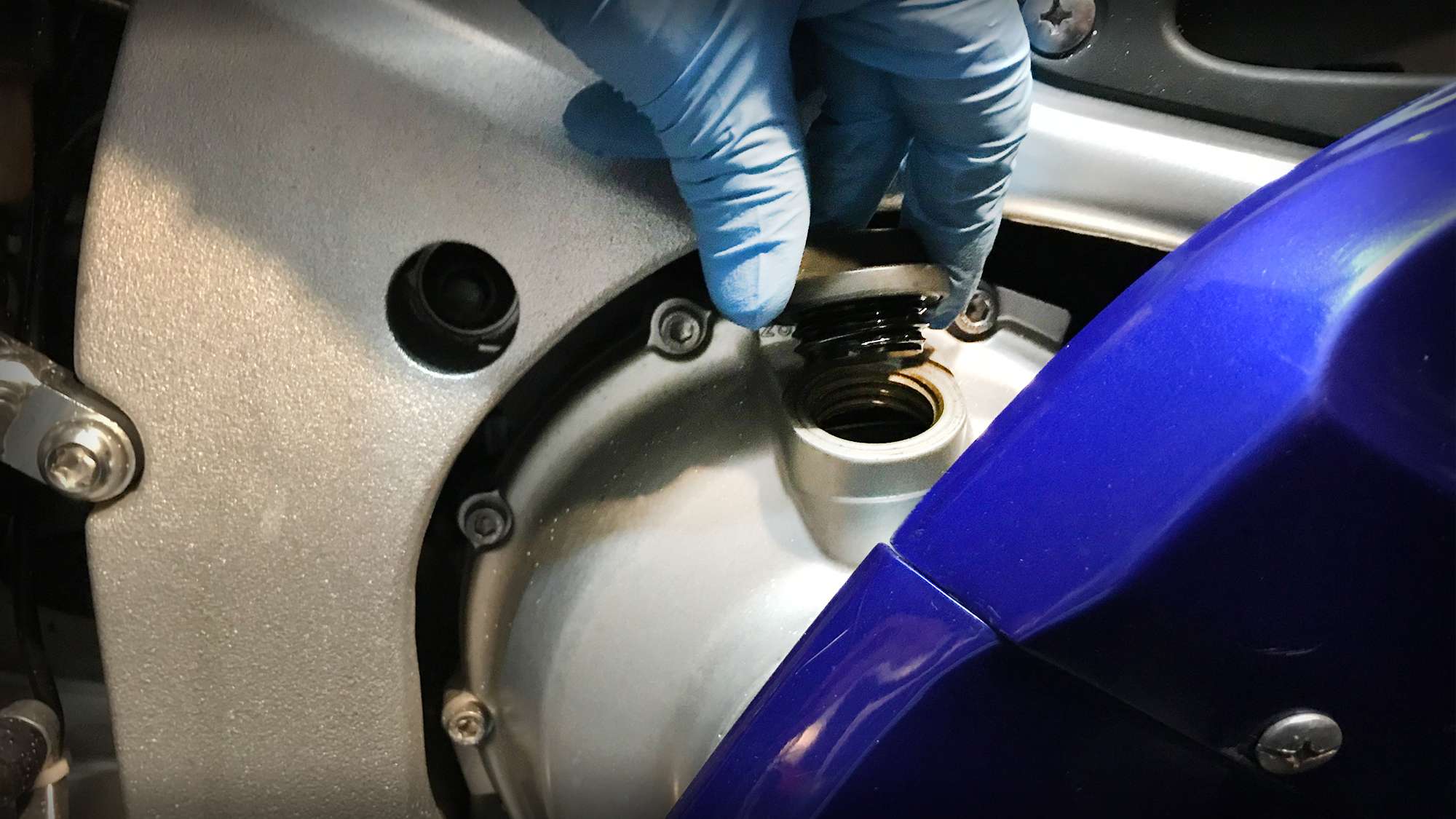 Motorcycle oil change: easy steps & tips | Castrol® USA