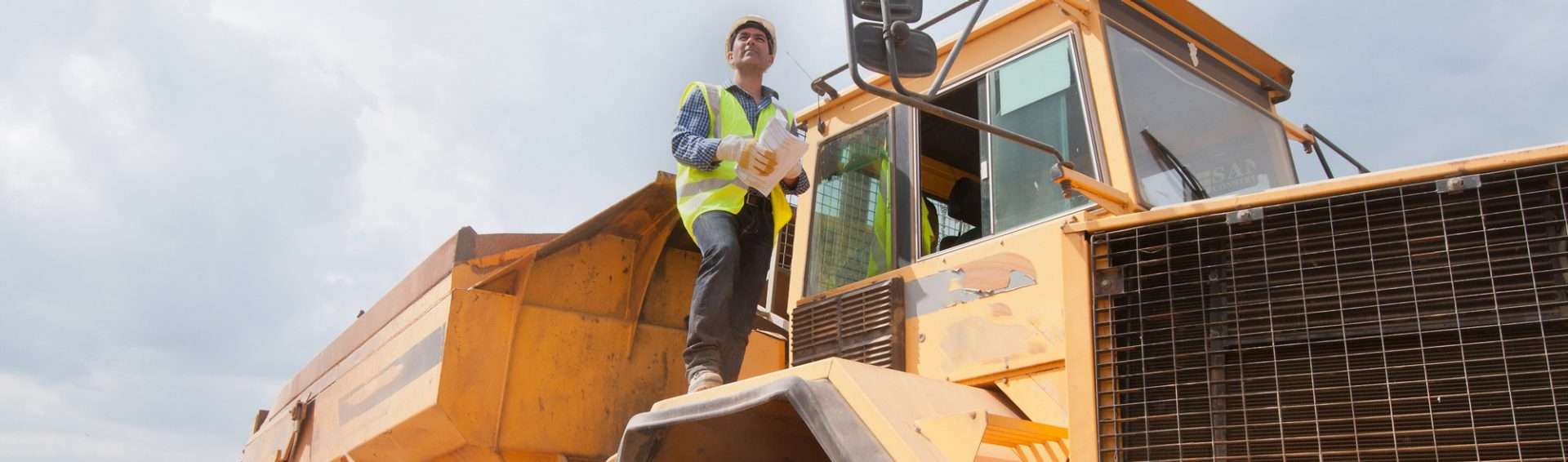 Castrol Construction & Landfill Lubricants | Castrol® USA