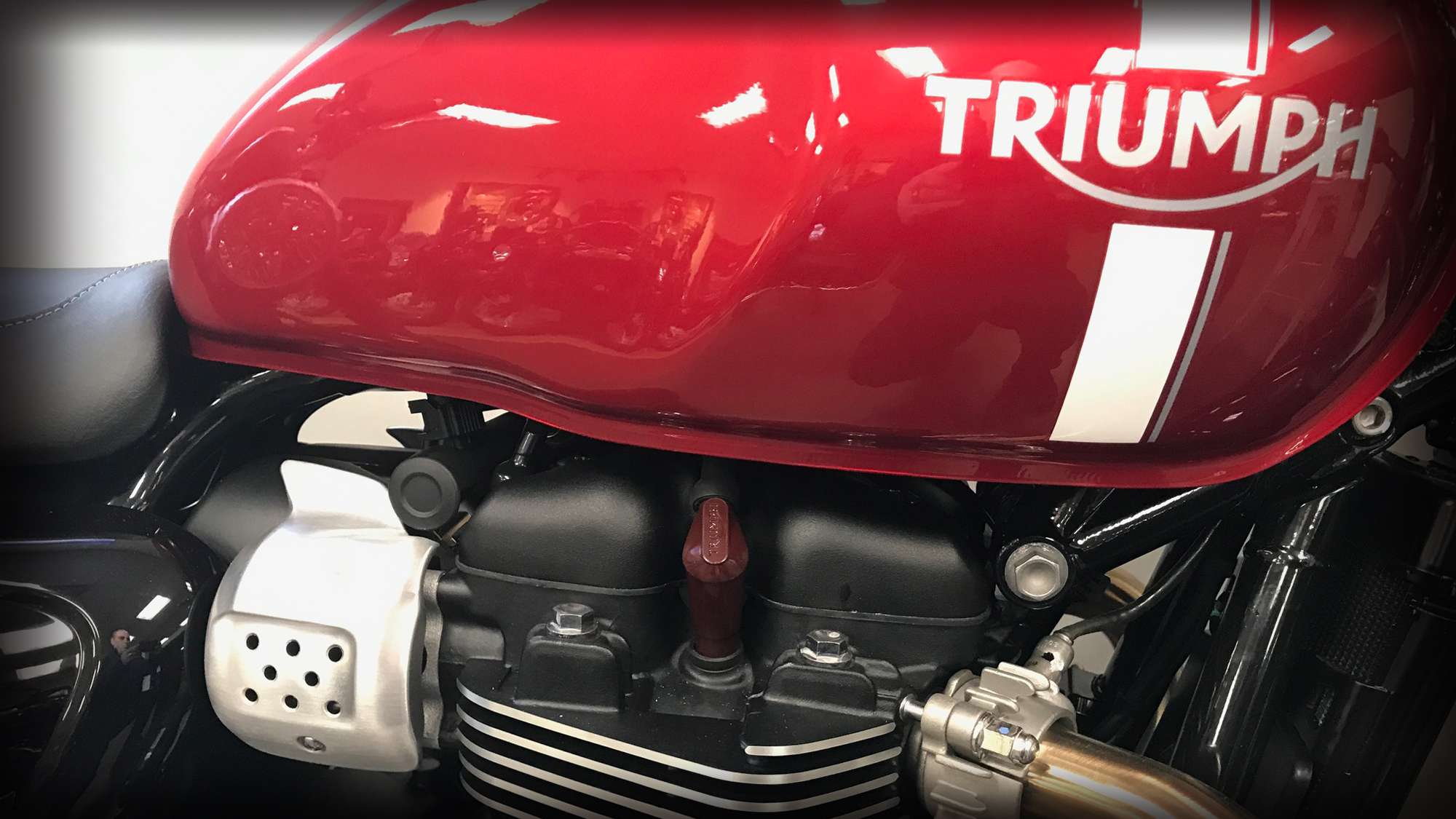 Parceria com a Triumph | Castrol Brasil