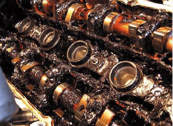 ENGINE SHAMPOO | CASTROL UK & IRELAND