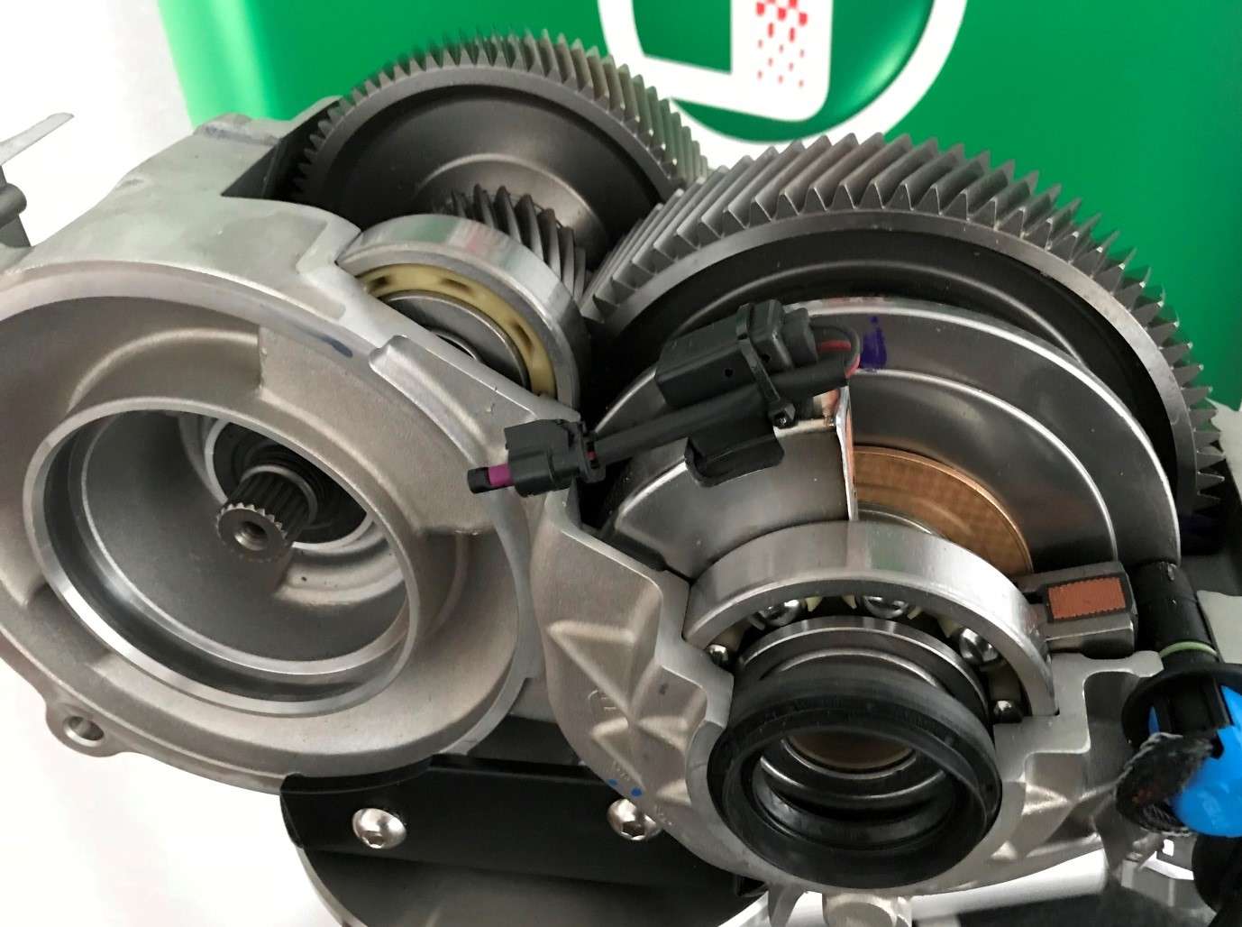 SMOOTH MOVES IN THE NEW WORLD OF ELECTRIC VEHICLES | CASTROL SINGAPORE