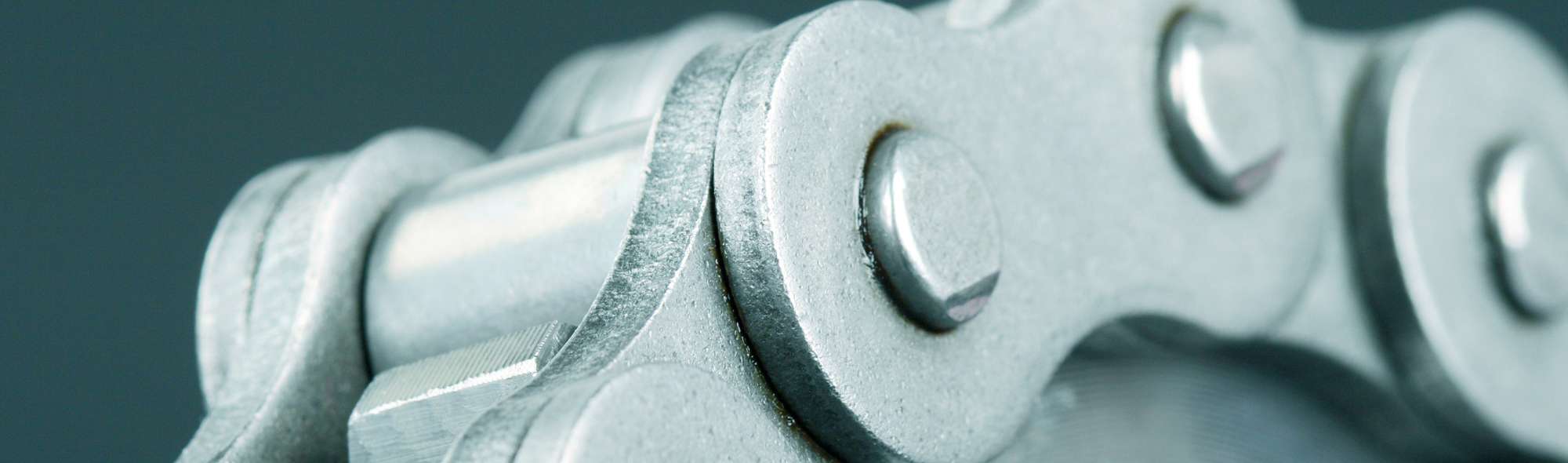Motorcycle chain maintenance | Castrol New Zealand