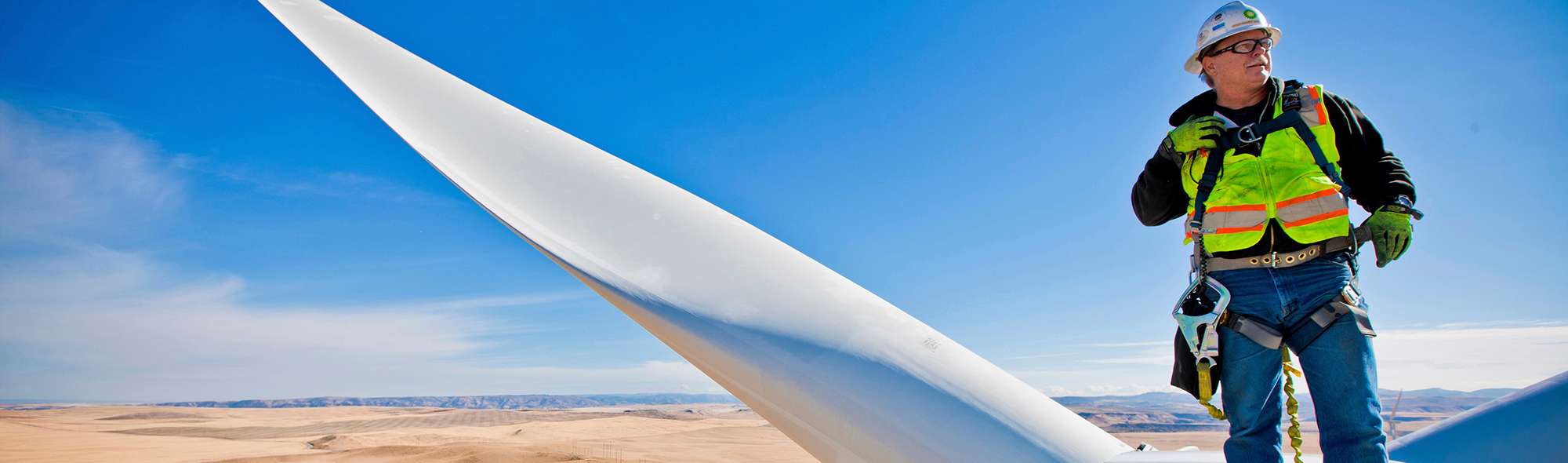 WIND TURBINE OPERATION & MAINTENANCE | Castrol® USA WIND TURBINE OPERATION & MAINTENANCE | Castrol® USA